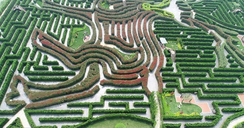 The World's 5 Best Garden Mazes